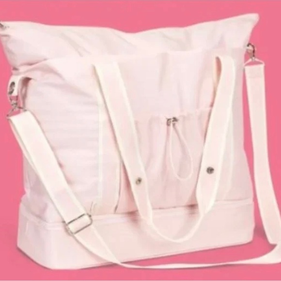 thirty-one | Bags | Thirtyone Deluxe Travel Tote In Cotton Candy ...